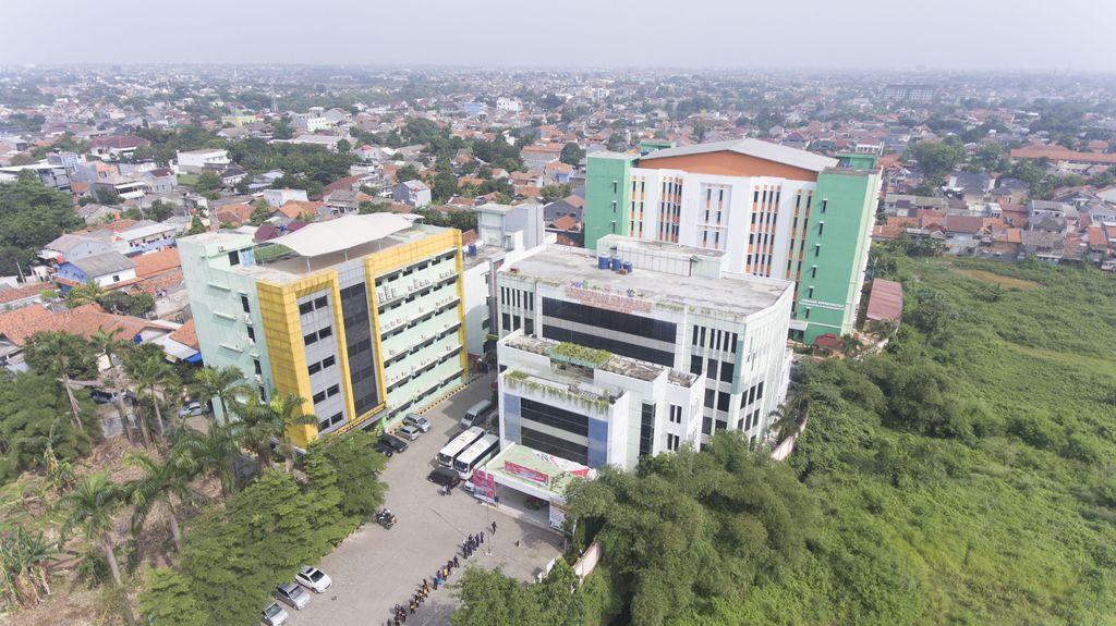 12 PTN Terbaik di Jakarta Beserta Jurusan & Biaya Kuliah